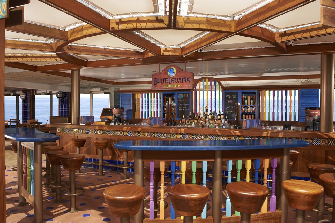 4 Night Bahamas on Carnival Conquest | Delta Cruises