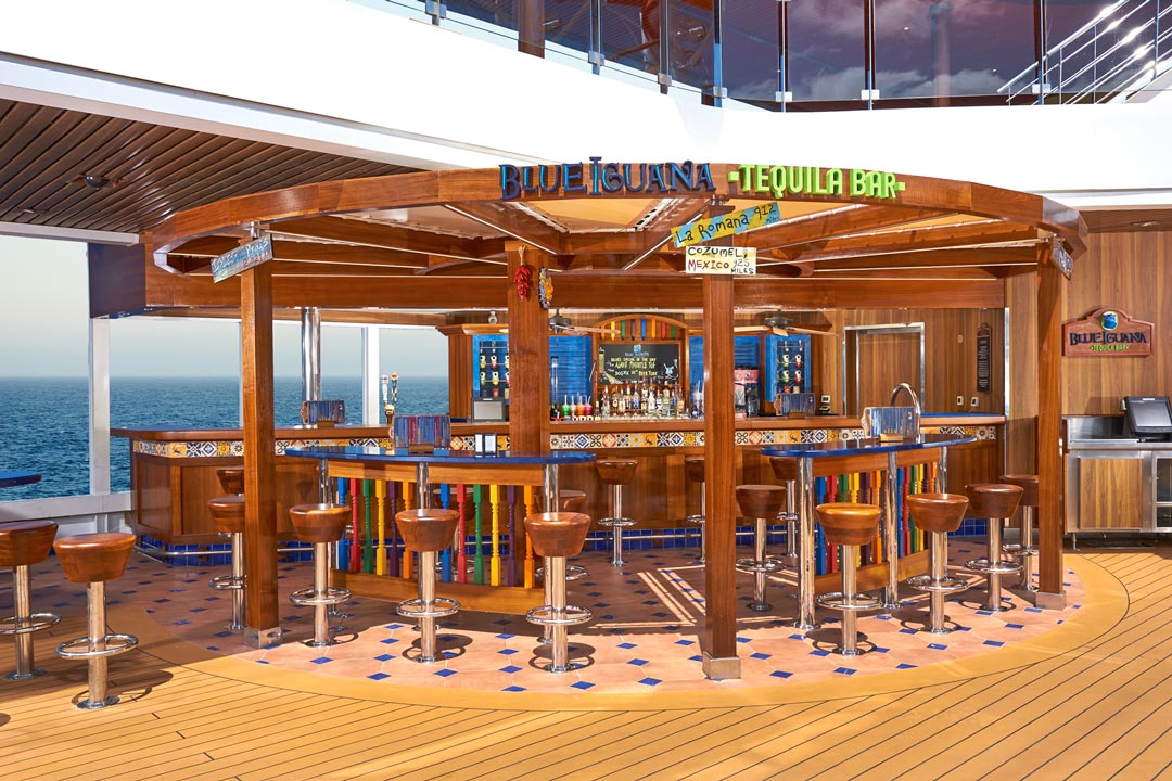 Carnival Magic Deck Plans | Delta Cruises