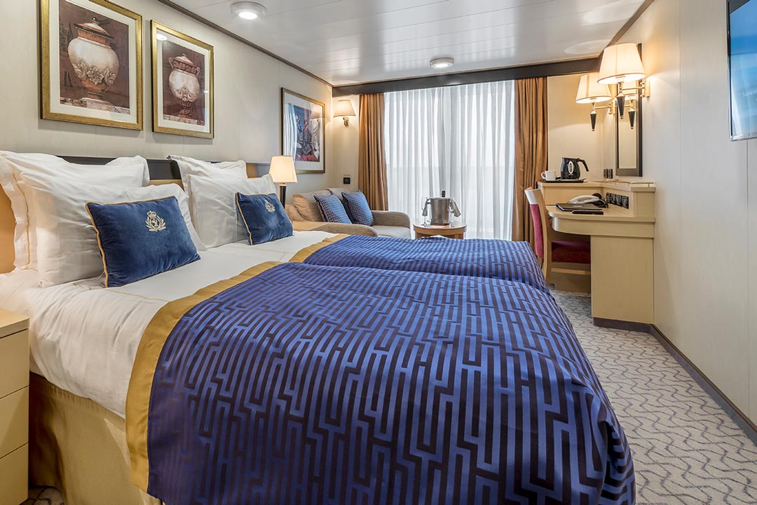 9 Night Western Caribbean on Queen Elizabeth | Delta Cruises