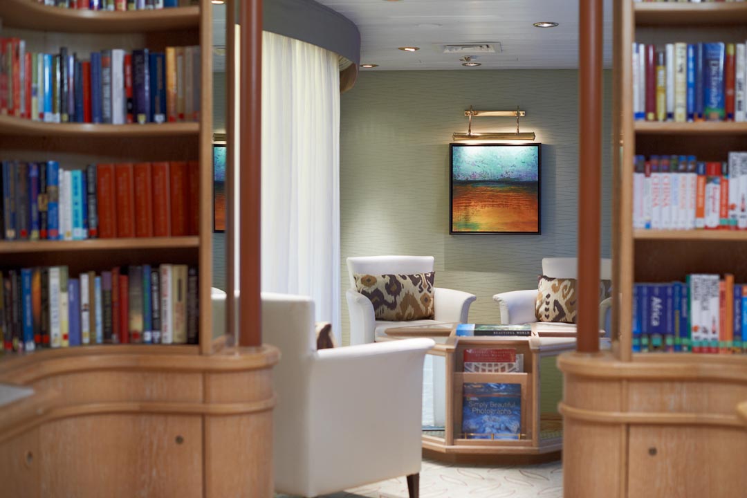 10 Night Tahiti & the Tuamotu Islands on Star Breeze | Delta Cruises