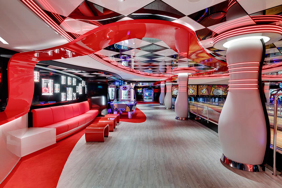 MSC Seaside Entertainment | Delta Cruises